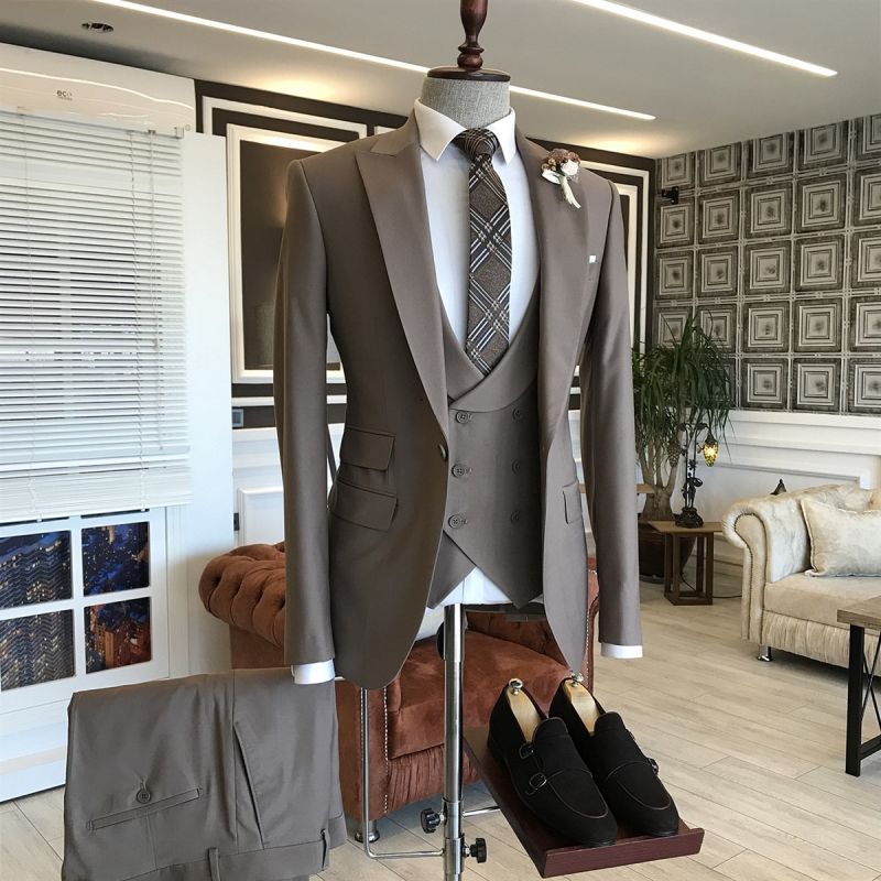 Ken Elegant Coffee 3-Pieces Peaked Lapel Slim Fit Tailored Business ...